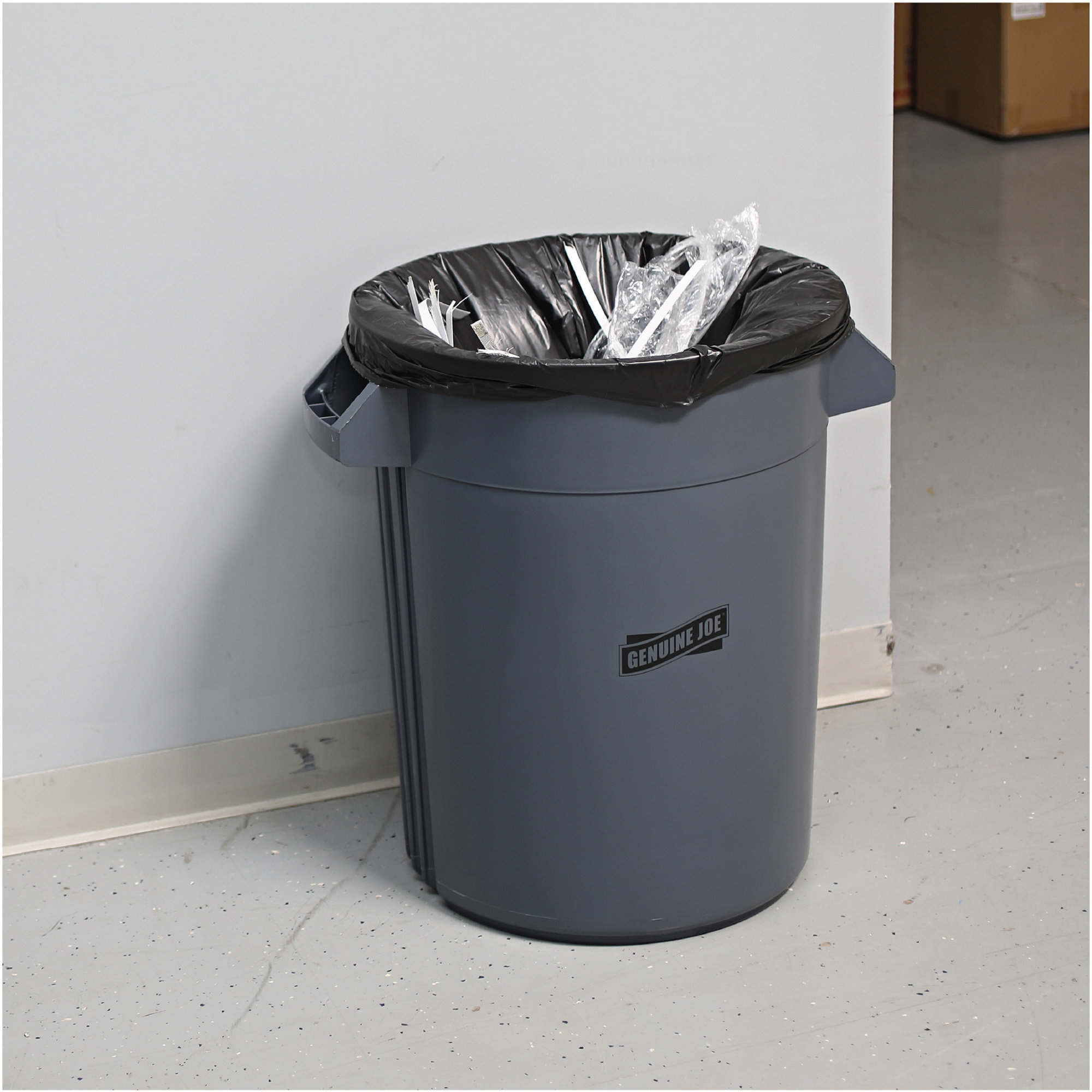 Open trash can store